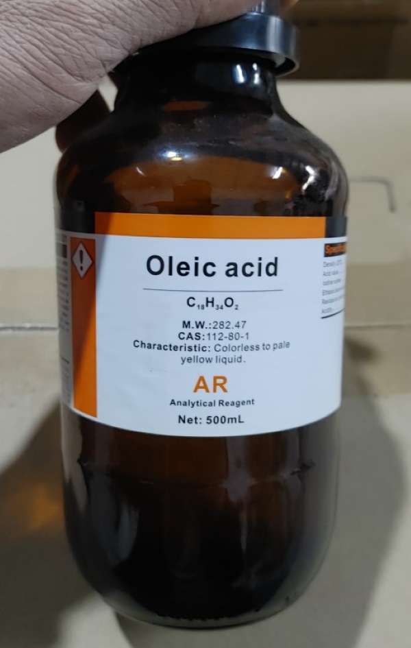 Axit Oleic là gì? Tính chất và tác dụng của Axit Oleic